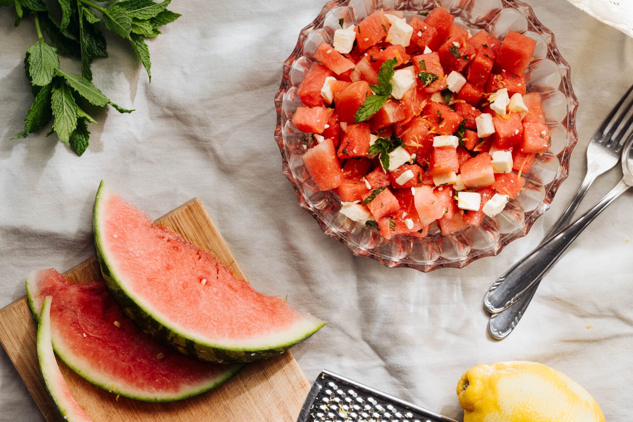 wassermelonen-feta-salat-mit-balsamico-urkraut
